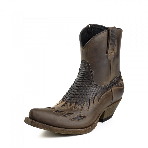 Botas ou Botins Cowboy de Homem Artesanais Couro Castanho e Preto ...